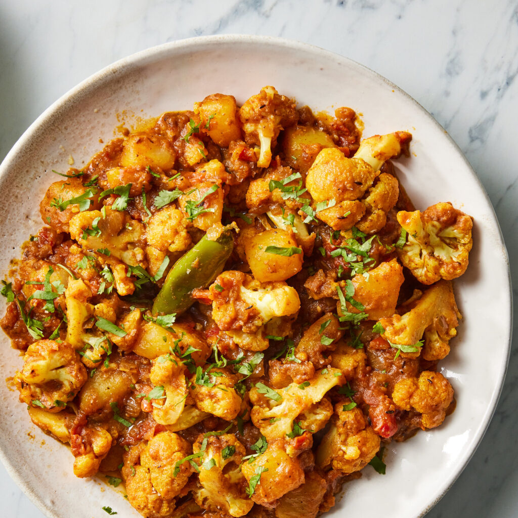 How to Make Aloo Gobi - Lookipedia